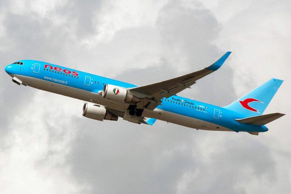 Neos Airline Launches New One-Stop Flight From Amritsar to Toronto via ...