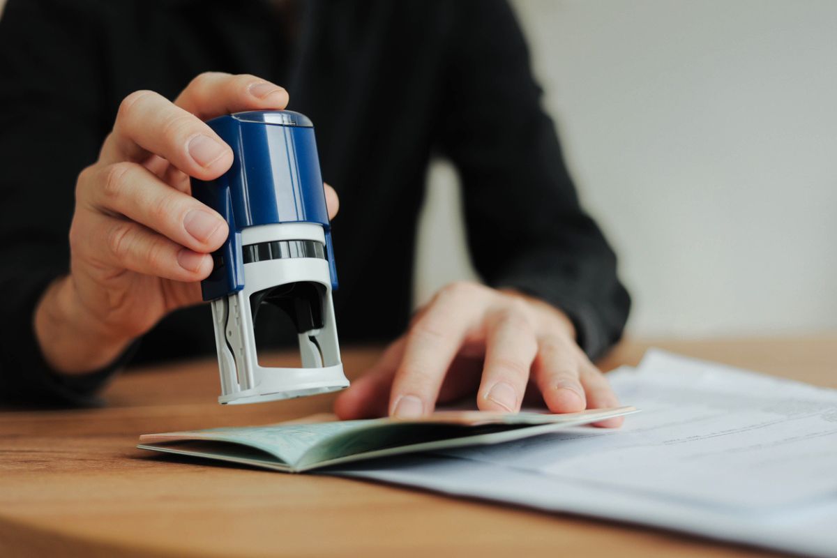 Kuwait Introduces Mandatory Exit Permit for Foreign Workers from July ...